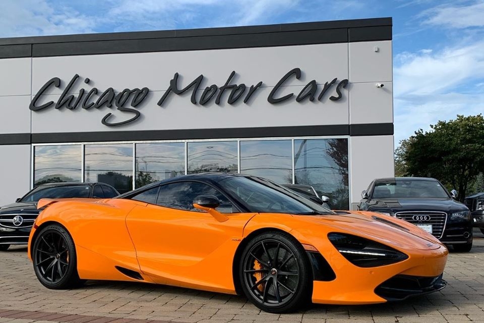 Chicago Motor Cars - Dealer Inventory | duPont REGISTRY