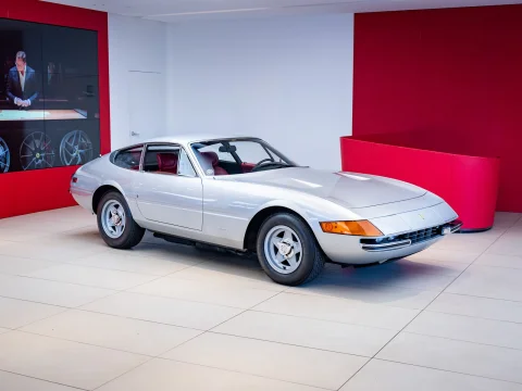 New and Used Ferrari 365 Gtb for Sale | duPont REGISTRY